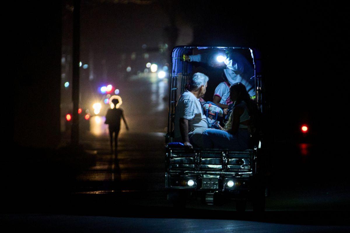 Lights Go Out in Cuba | God's World News