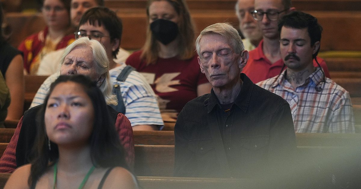Quiet Quakers Attract Youth God S World News
