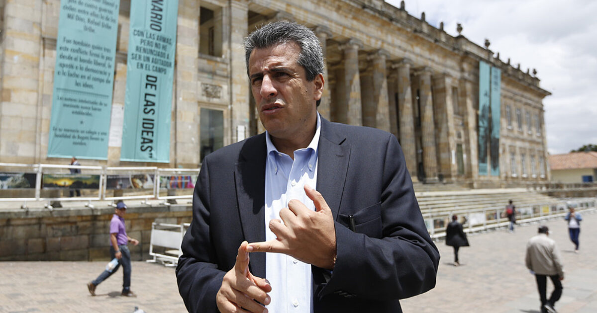 Professional Liars | God's World News