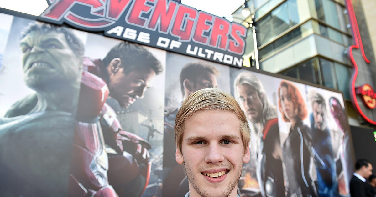 Age of the Super Fan | God's World News