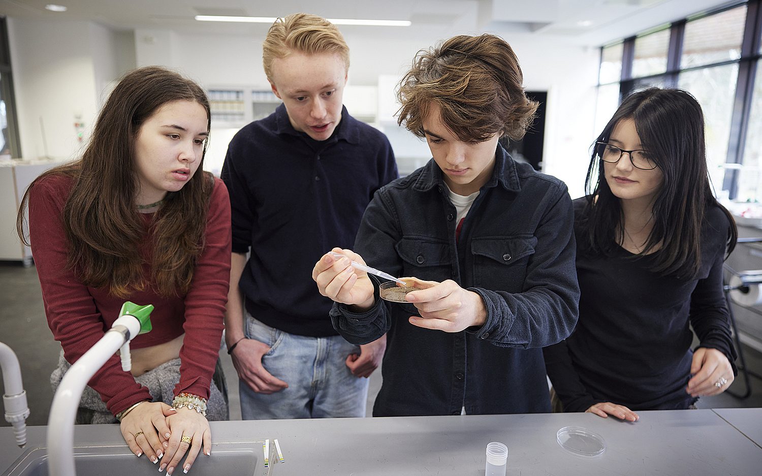 Kid Citizen Scientists Find Water Bears | God's World News