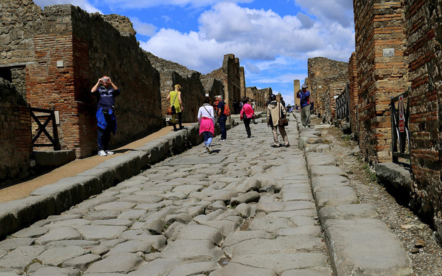 Ongoing Discovery at Pompeii | God's World News