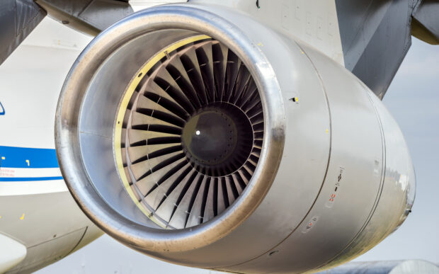 How Do Airplanes Fly? | God's World News