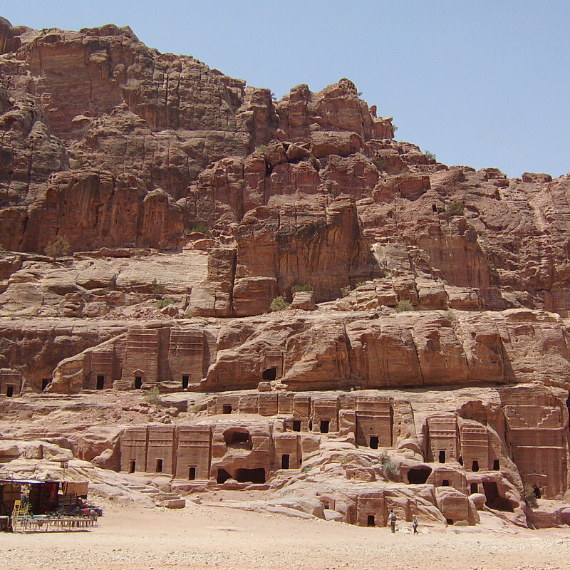 Earth-Sheltered Living | God's World News
