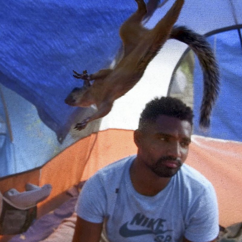 Goodbye at the Border | God's World News