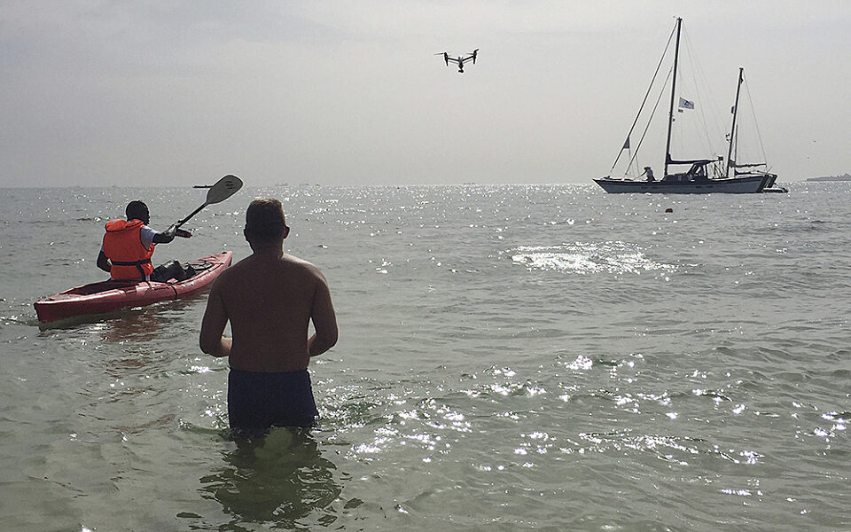 Swimmer Chases Deep-Sea Swim Record | God's World News