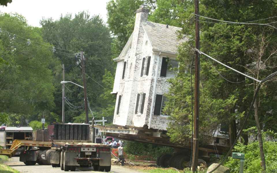 How (and Why) To Move a House | God's World News