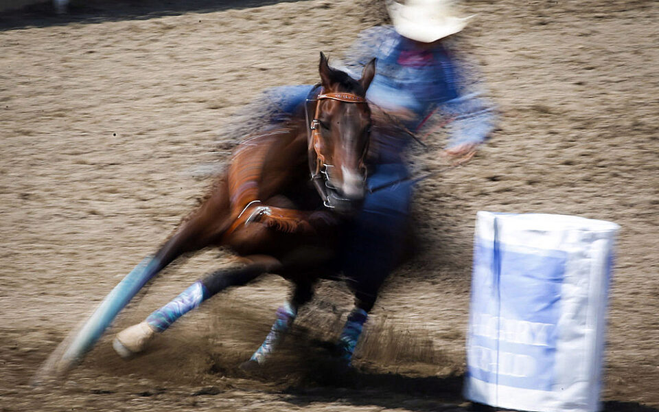 Barrel Racing Teen | God's World News