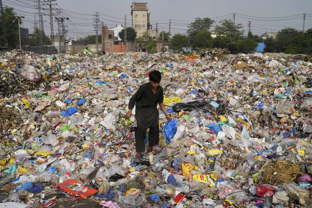 International Trash Talk | God's World News