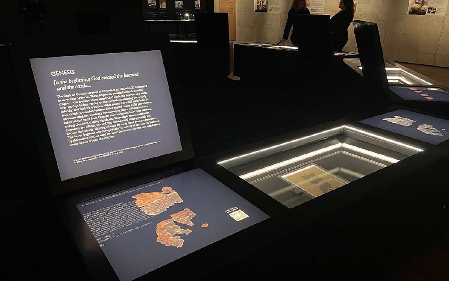 Dead Sea Scrolls on Display | God's World News
