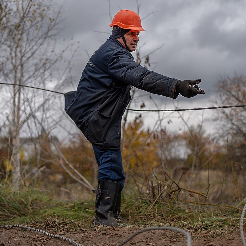 Keeping the Lights On in Ukraine | God's World News