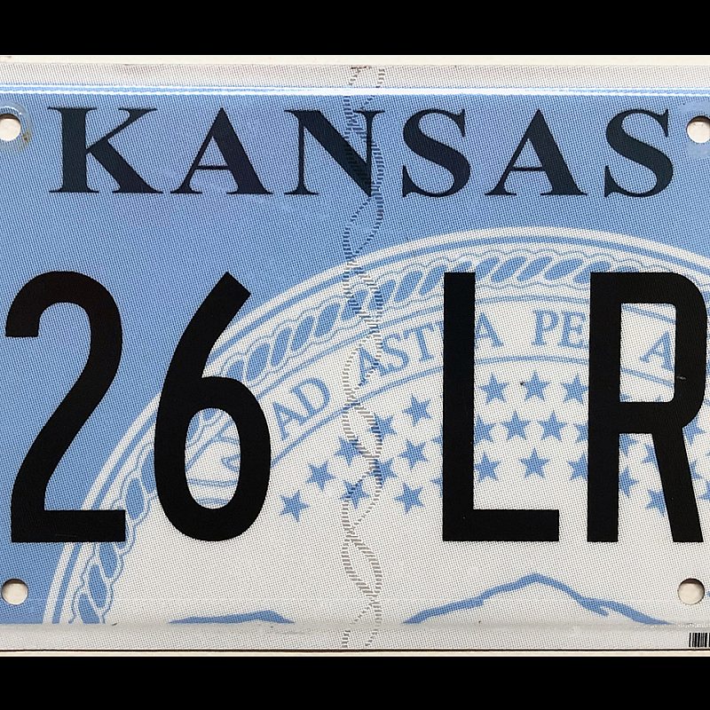 A Fuss over Plates in Kansas | God's World News